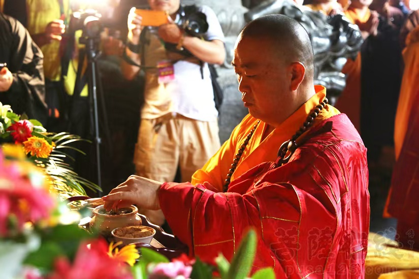 Buddhist Incense Burning - Shaolin Temple